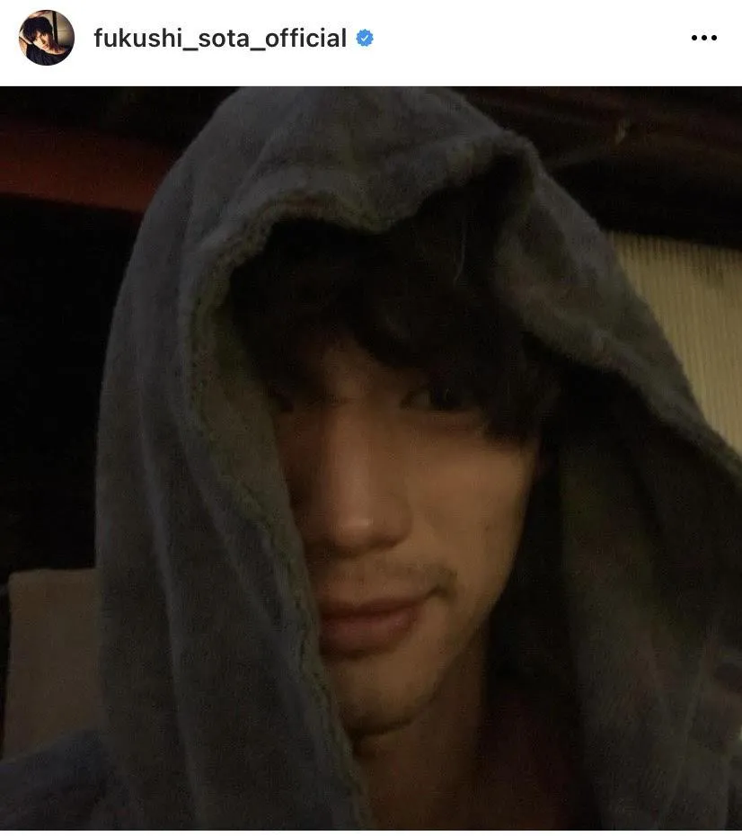 画像・写真 福士蒼汰、ヒゲ姿がイケメン…"超接近"自撮りオフSHOT公開に反響殺到「かっこよすぎて泣く」「大優勝」(2/11) | WEBザ ...